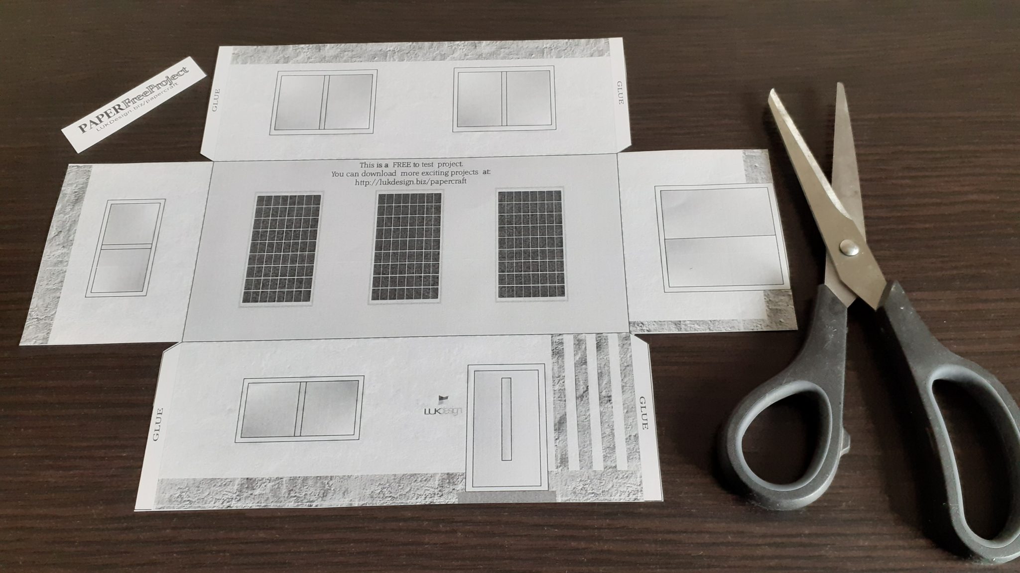 How to Make a 3D Paper Model of a House - Papercraft